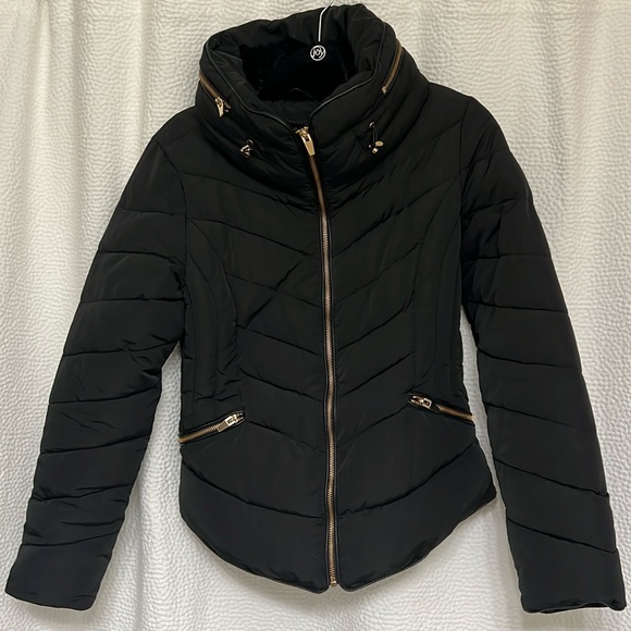 Zara | Jackets & Coats | Zara Basic Outerwear Black Winter Puffer ...